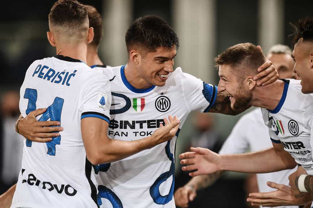 Joaquin Correa scores a stunning brace on his Inter debut